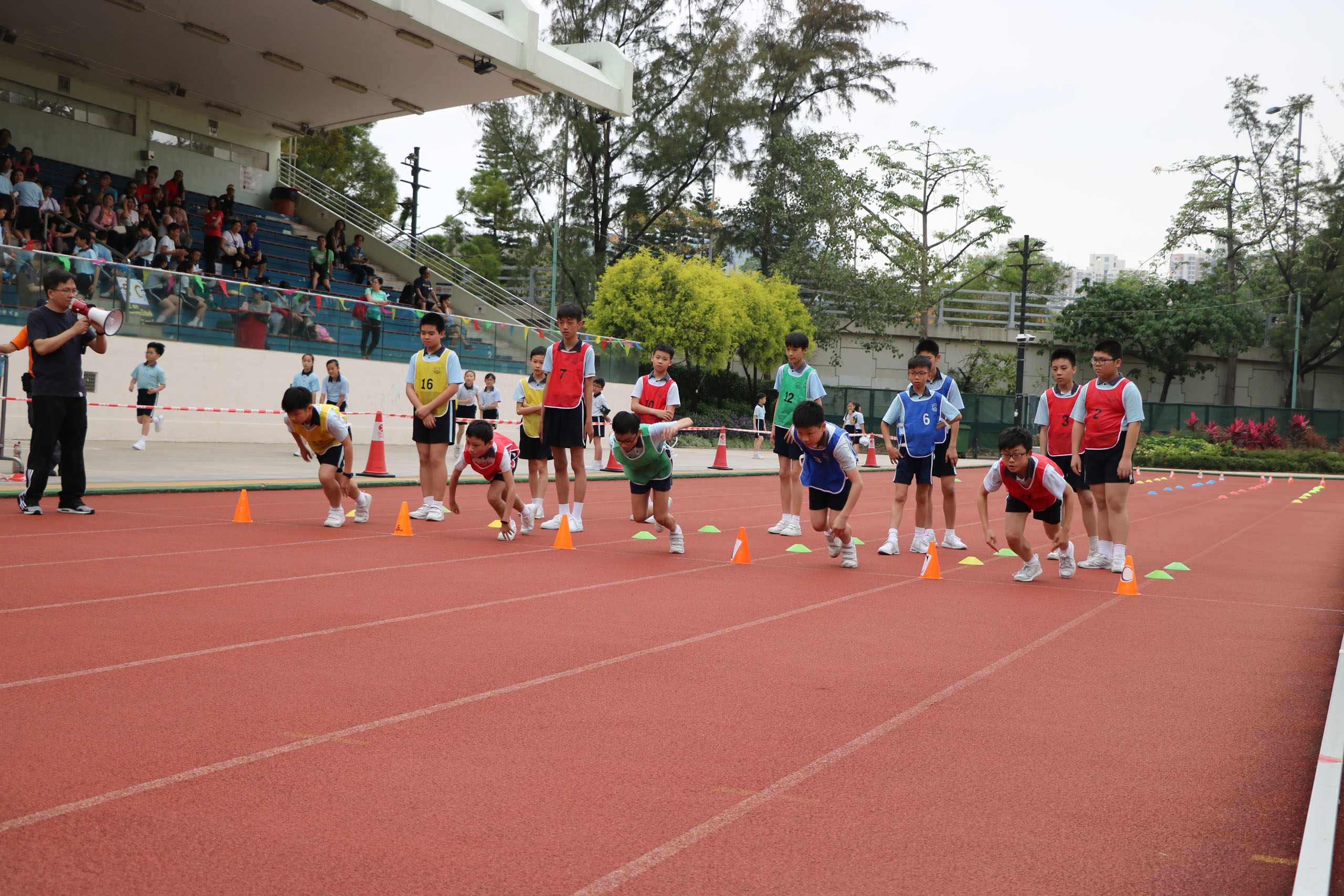 仁濟醫院羅陳楚思小學 YCH Law Chan Chor Si Primary School